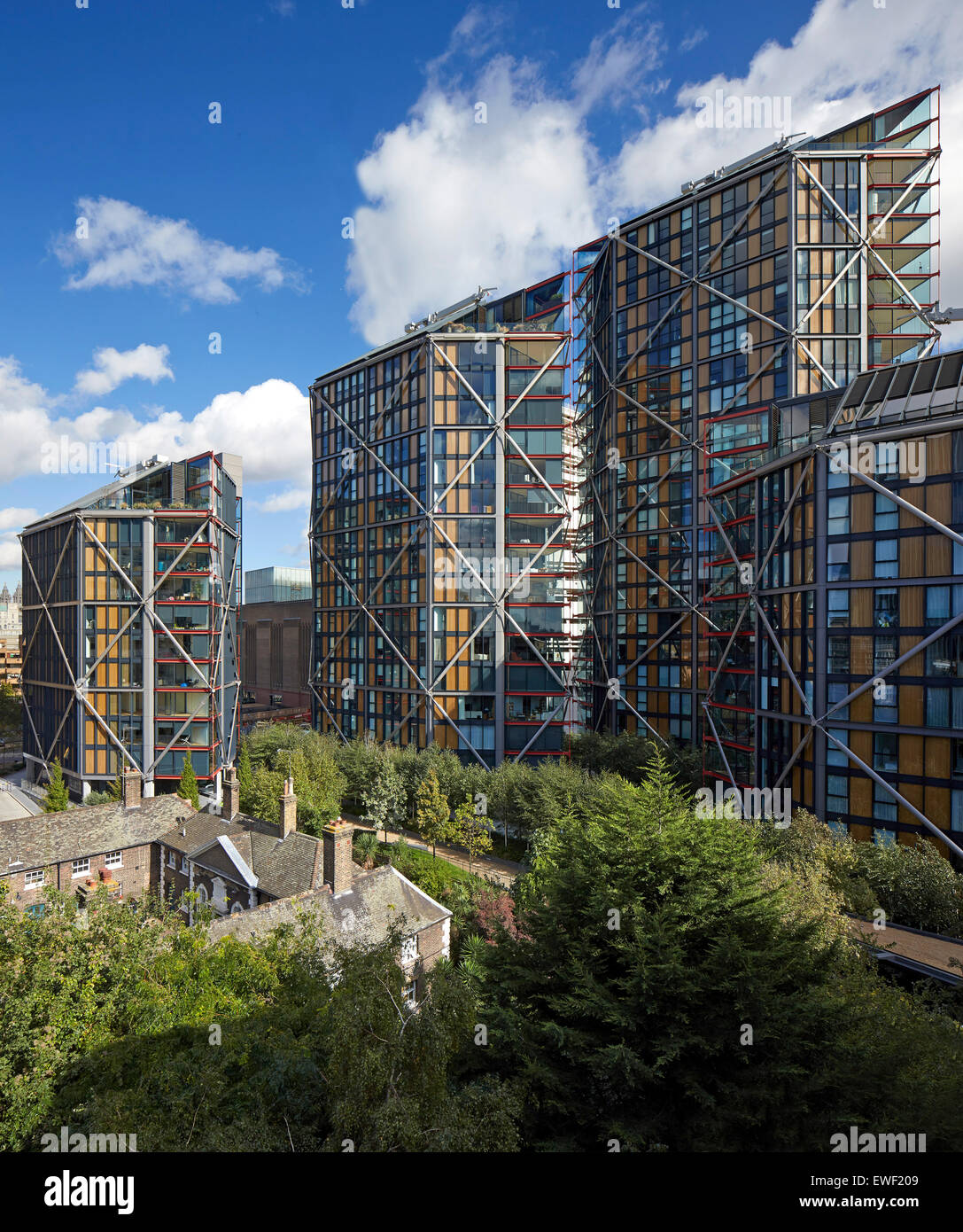 Southwark old new hi-res stock photography and images - Alamy