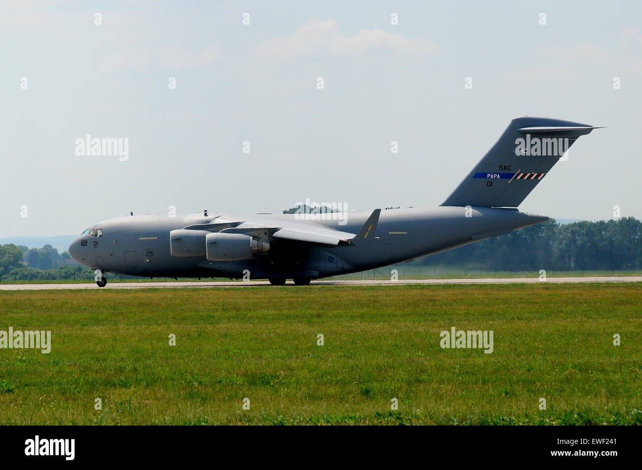 aircraft, airplane, pilot, crew, airports, Pardubice, PED, LKPD, cargo ...