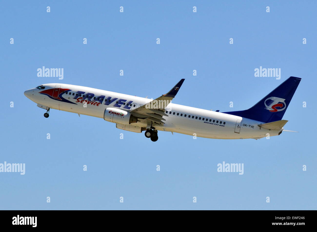 aircraft, airplane, pilot, crew, airports, Pardubice, PED, LKPD ...