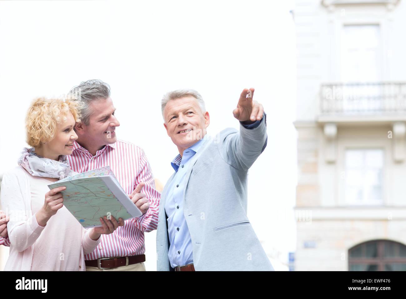 Man pointing at map hi-res stock photography and images - Alamy