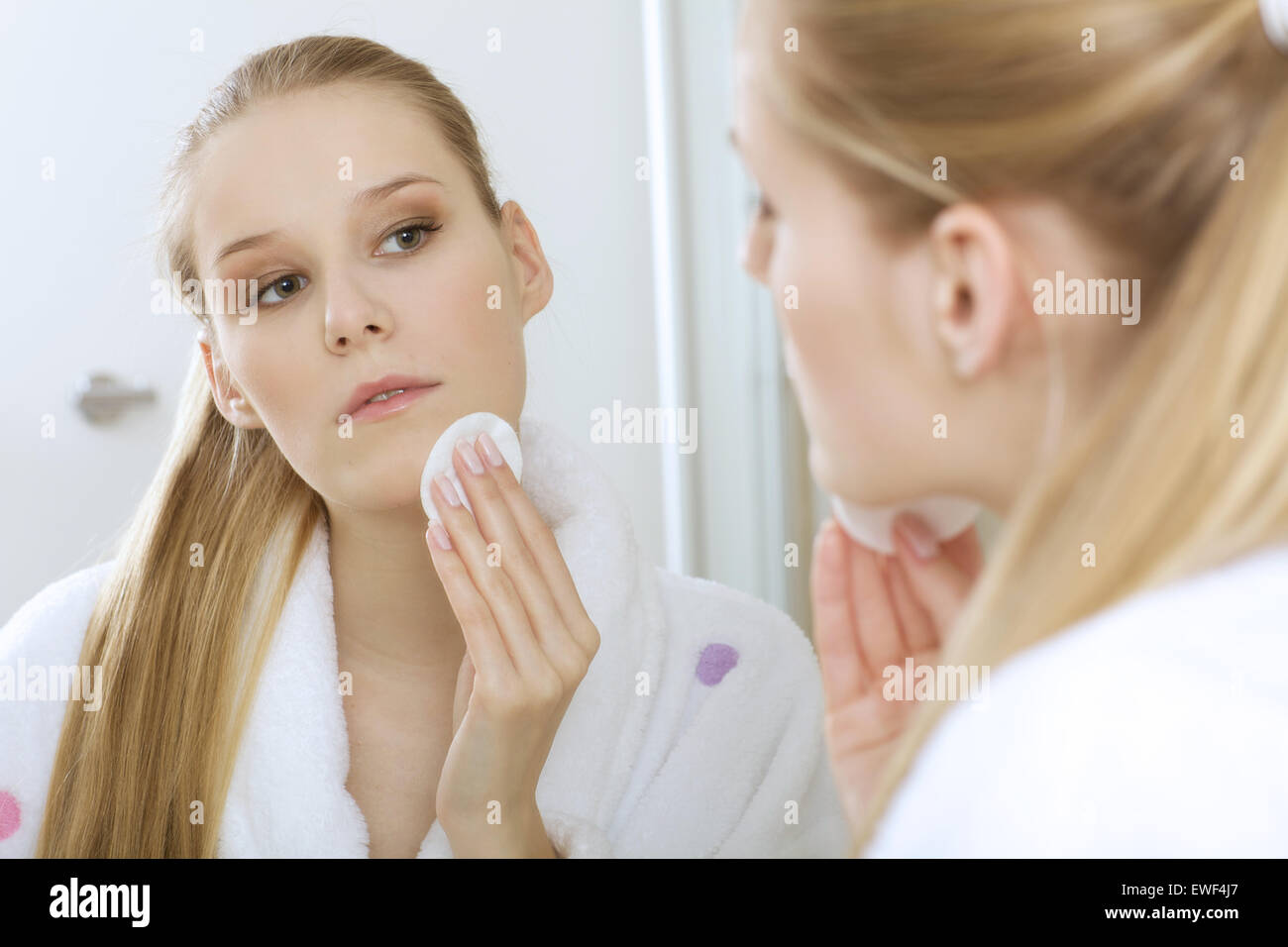 Woman using dabber, portrait, close-up Stock Photo - Alamy