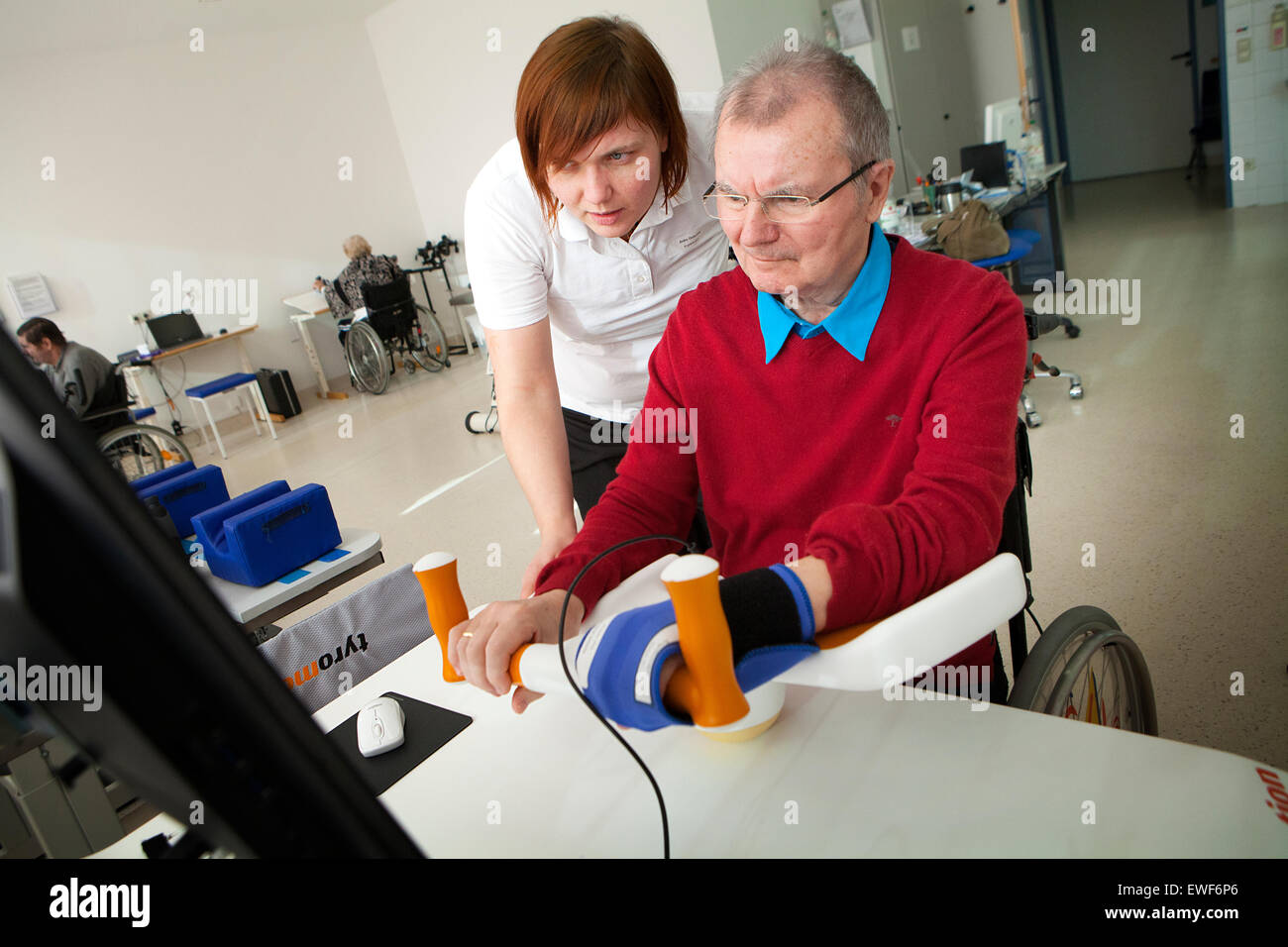 Rehab center for elderly hi-res stock photography and images - Alamy