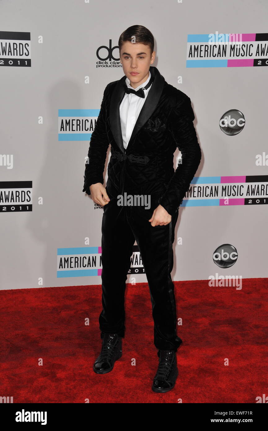 LOS ANGELES, CA - NOVEMBER 20, 2011: Justin Bieber arriving at the 2011 ...