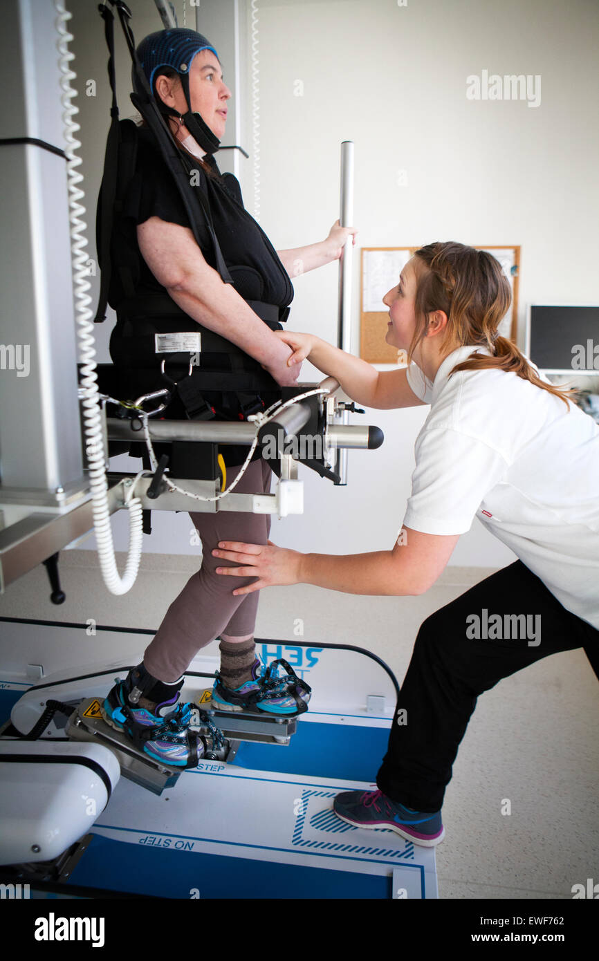 WOMAN IN REHABILITATION Stock Photo - Alamy