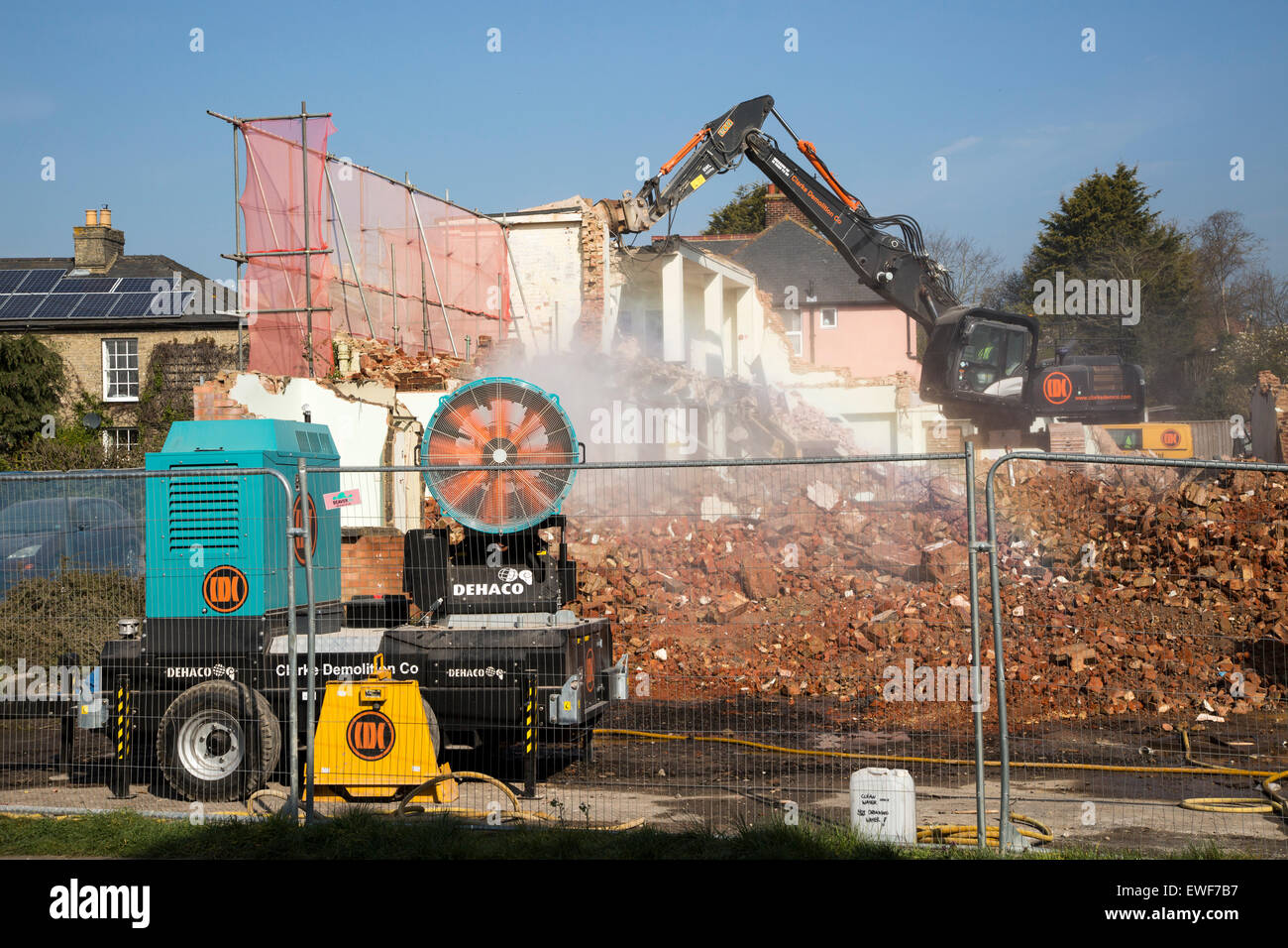 Demolition water spray hi-res stock photography and images - Alamy