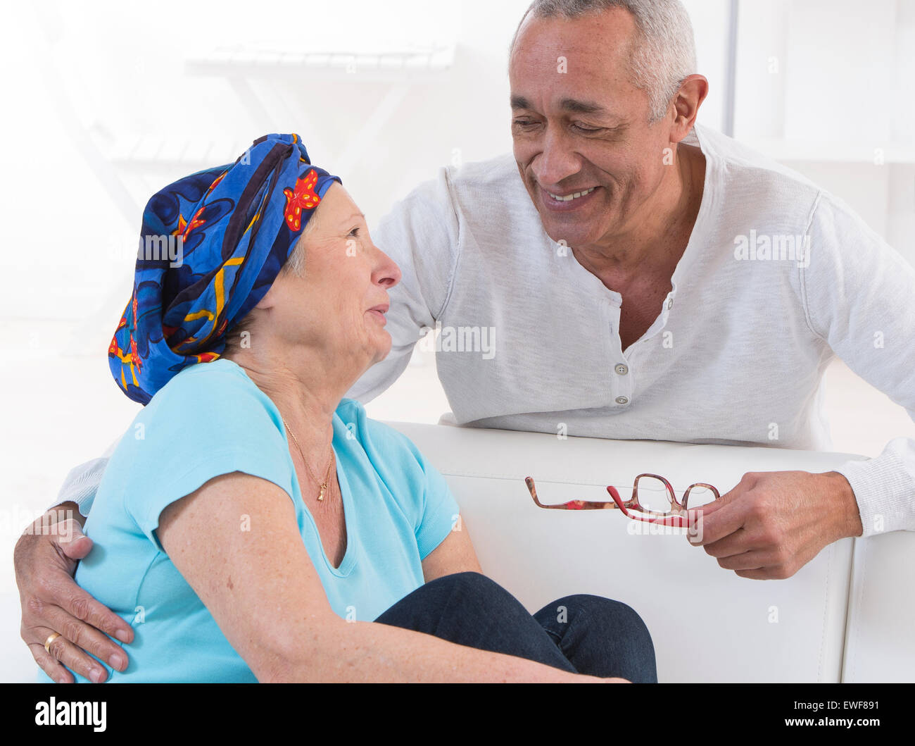 Senior couples talking hi-res stock photography and images - Alamy
