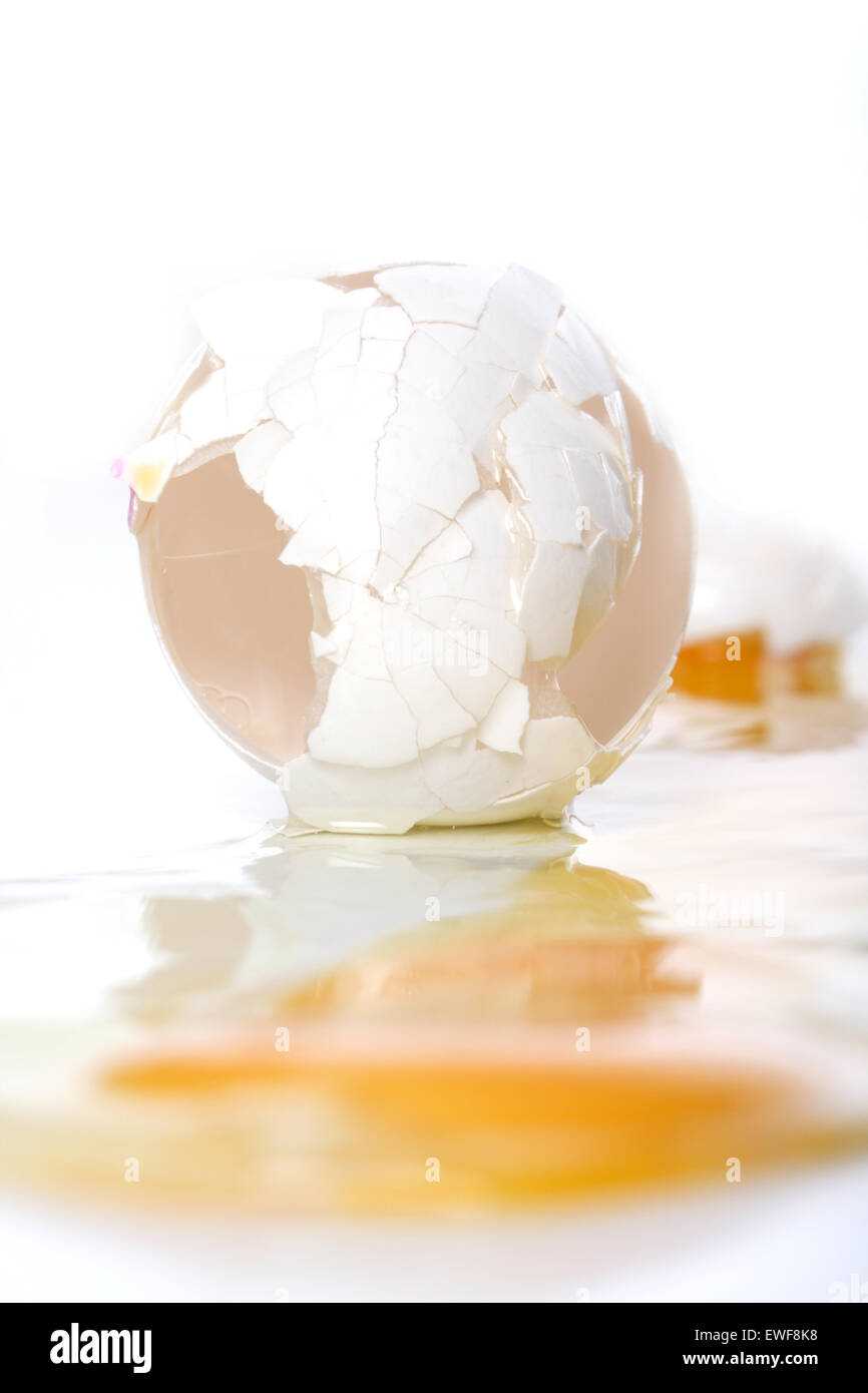Close up half broken egg hi-res stock photography and images - Alamy