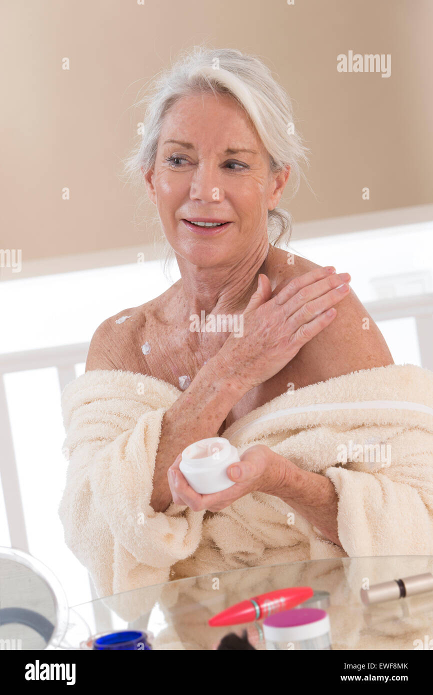 Older body hi-res stock photography and images - Alamy