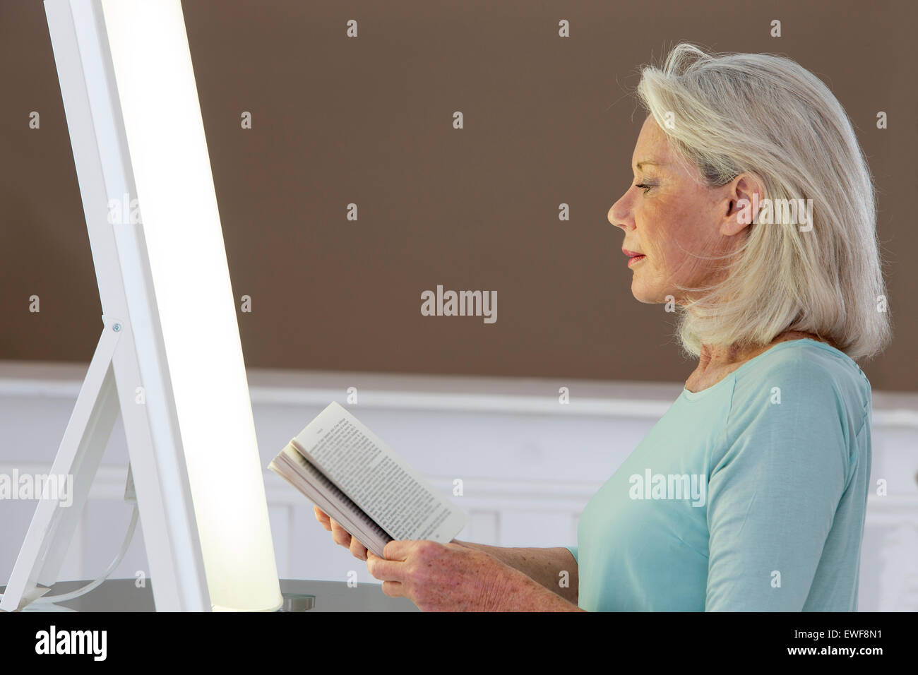SENIOR LIGHT THERAPY Stock Photo - Alamy