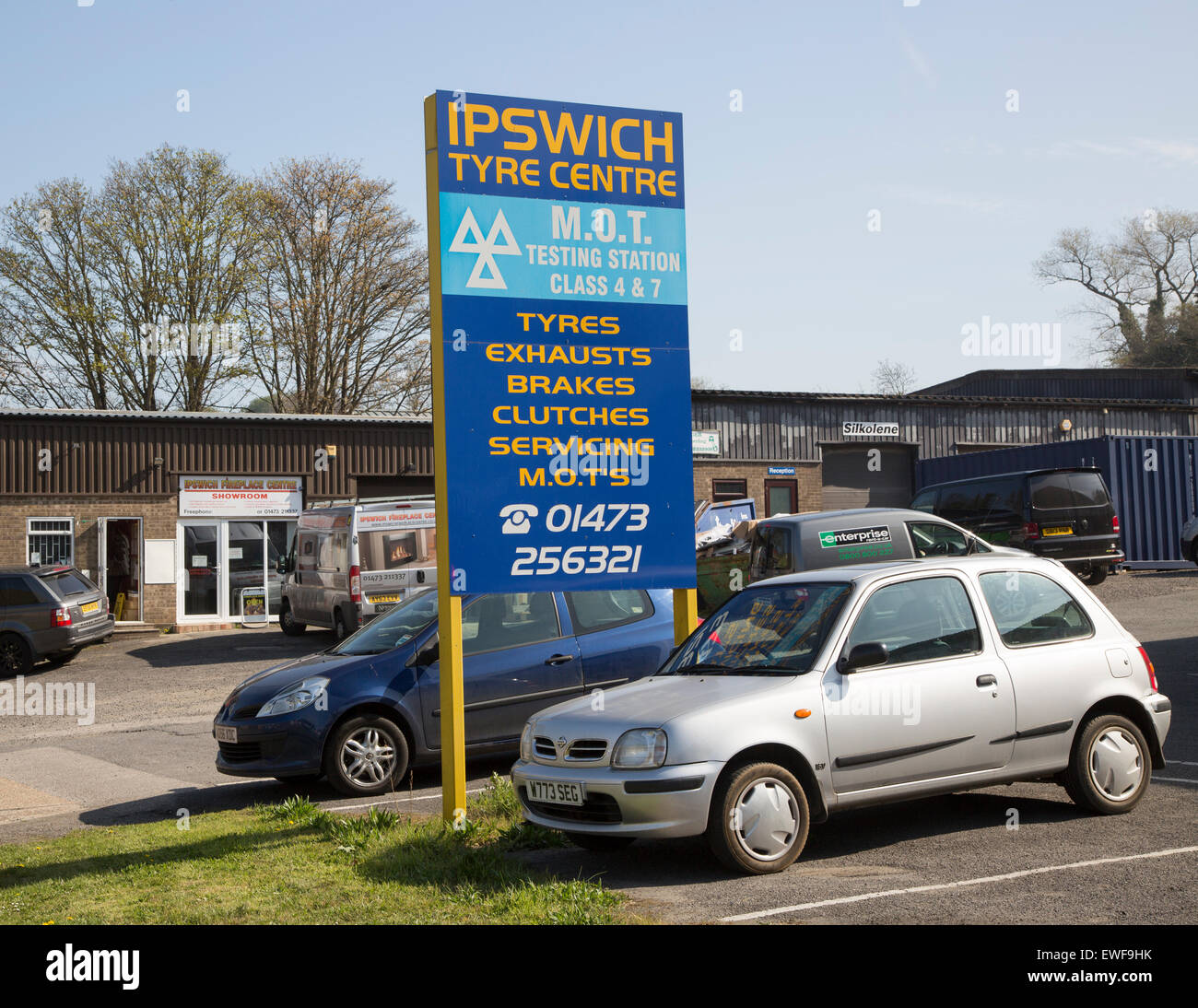 Mot testing hi-res stock photography and images - Alamy