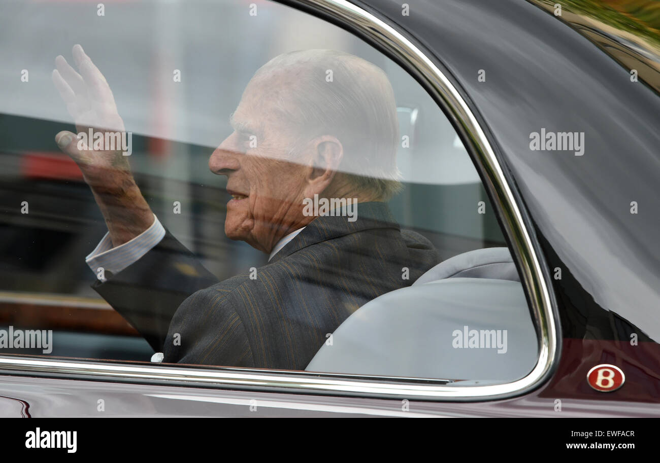 Elizabeth philp hi-res stock photography and images - Alamy