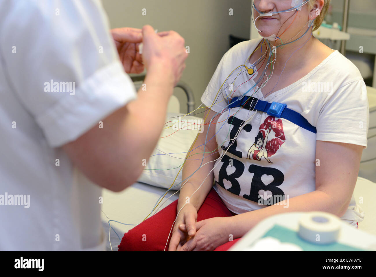 Sleep study electrodes hi-res stock photography and images - Alamy