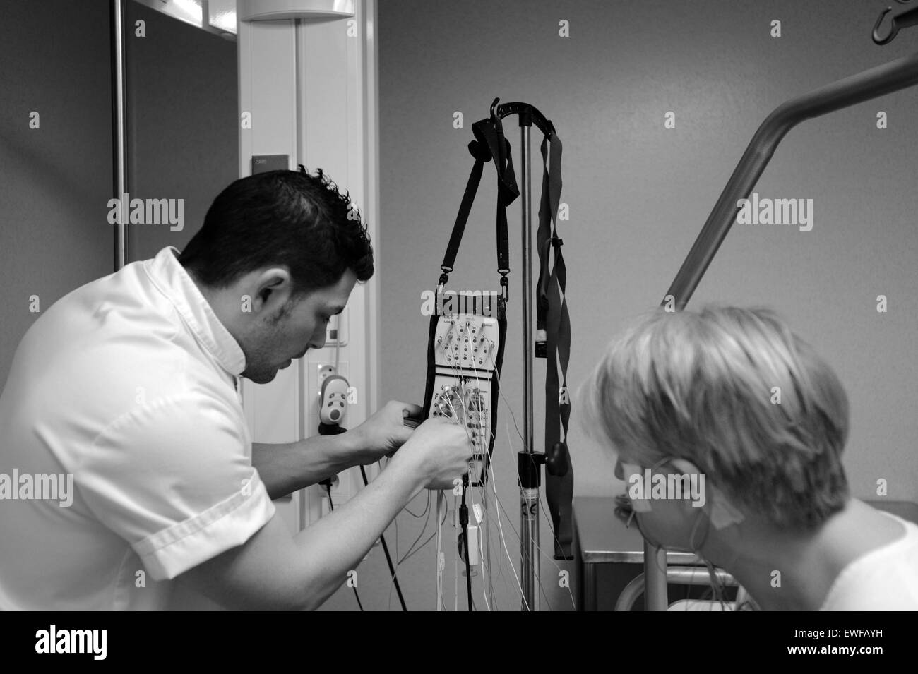 Polysomnogram hi-res stock photography and images - Alamy