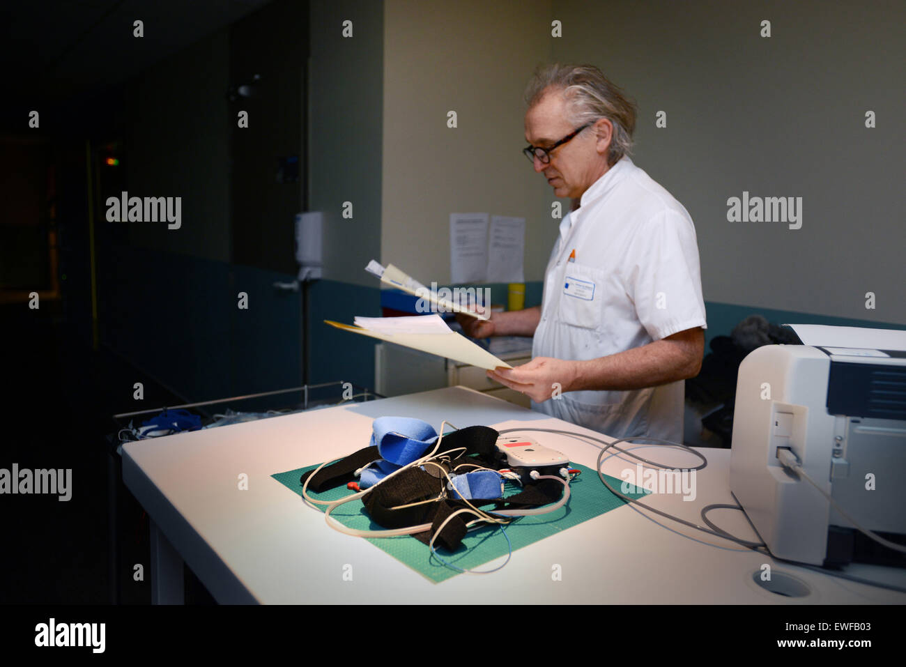 Sleep analysis clinic hi-res stock photography and images - Alamy
