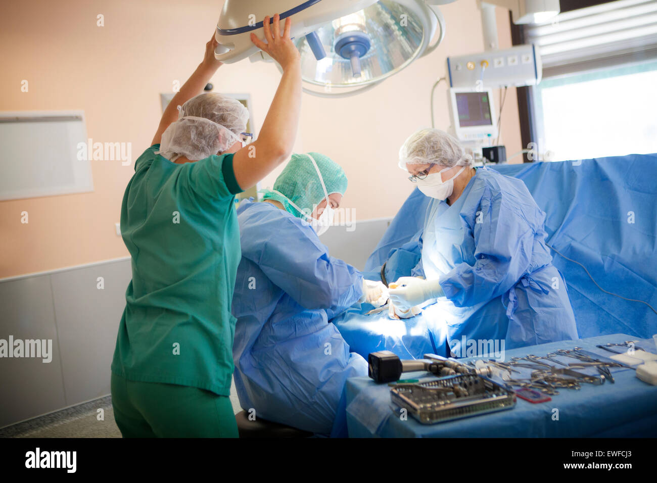 Feet surgery hi-res stock photography and images - Alamy