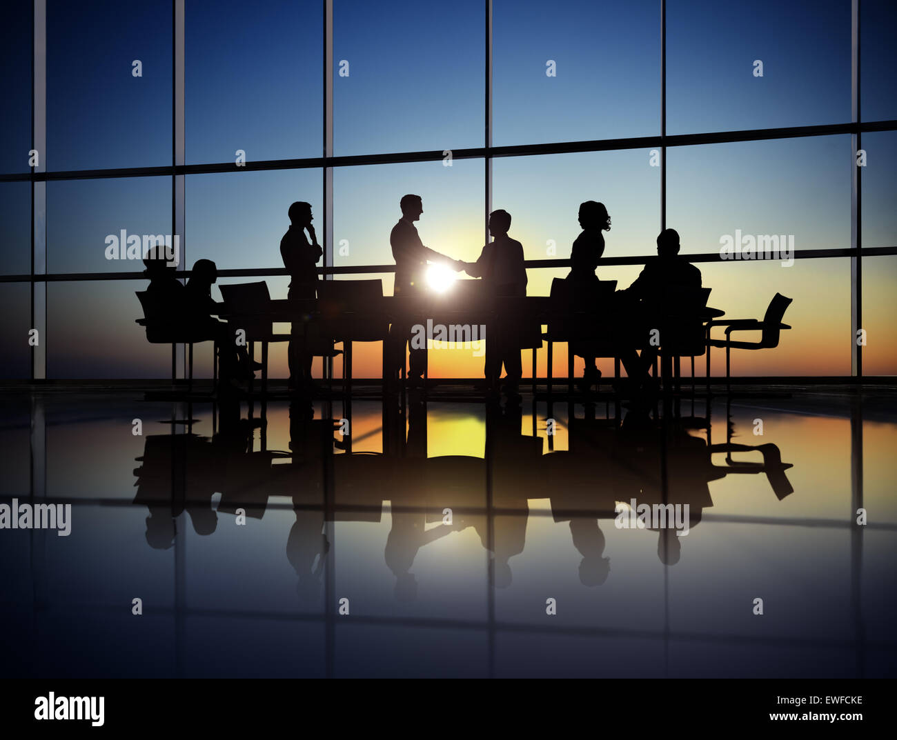 Business meeting conference vintage hi-res stock photography and images ...