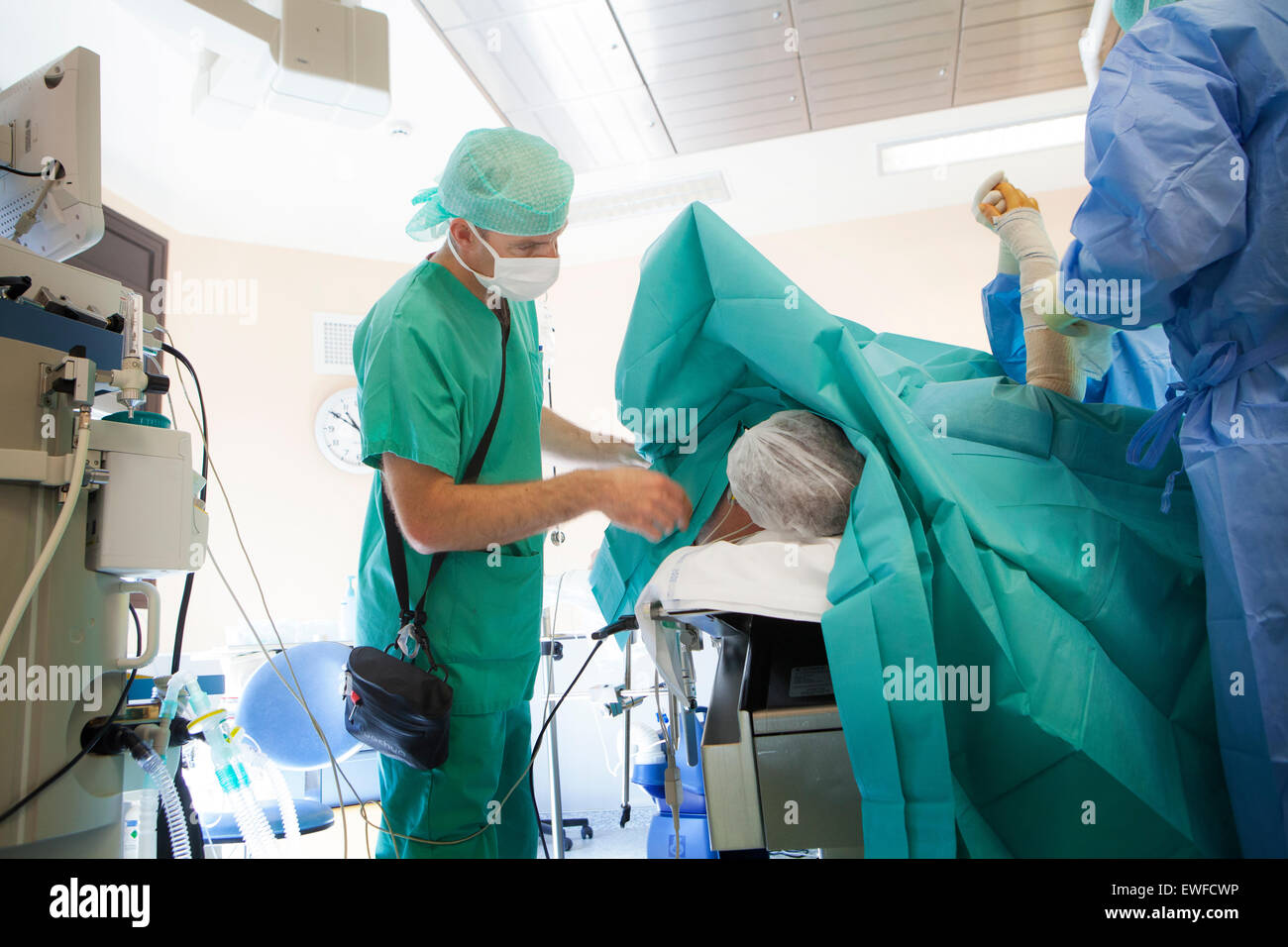 Surgical treatment syndrome hi-res stock photography and images - Alamy