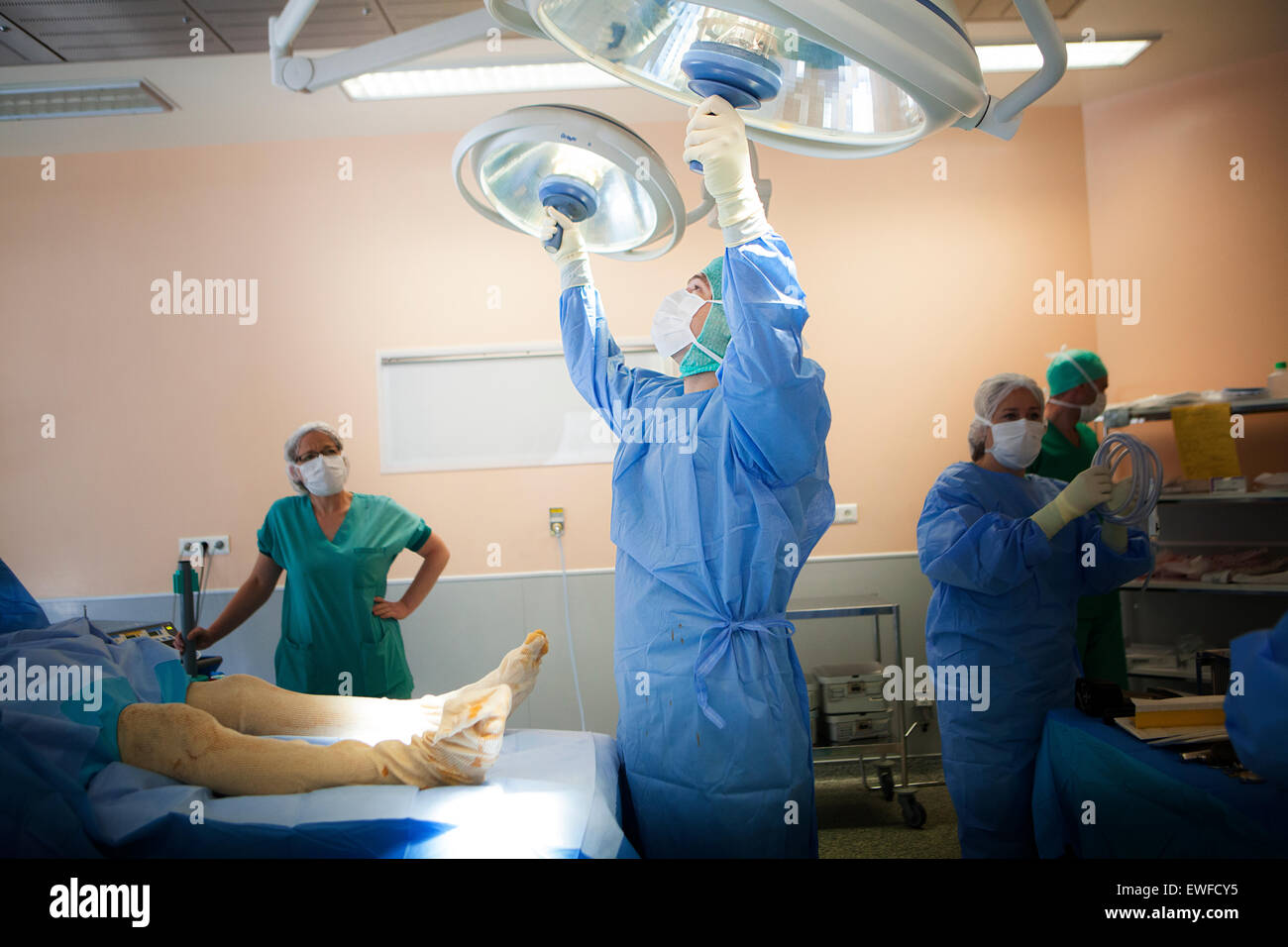Lower limb intervention hi-res stock photography and images - Alamy