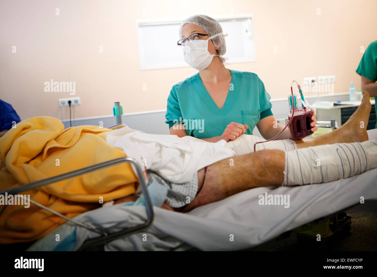 Post operative drainage hi-res stock photography and images - Alamy