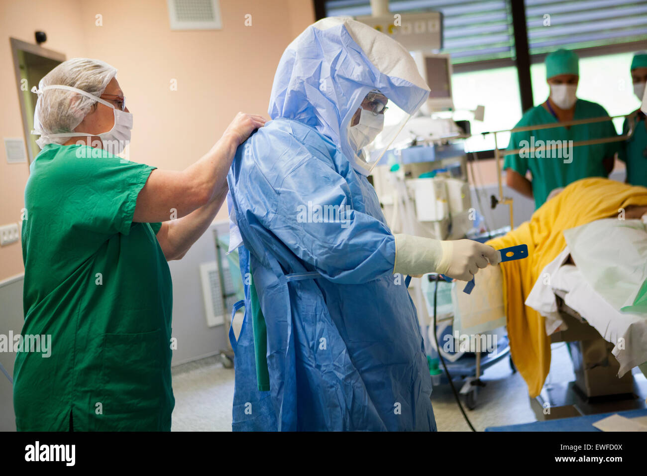 Surgery gown hi-res stock photography and images - Alamy