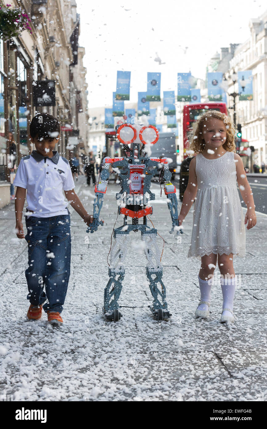 Meccanoid robot hi-res stock photography and images - Alamy