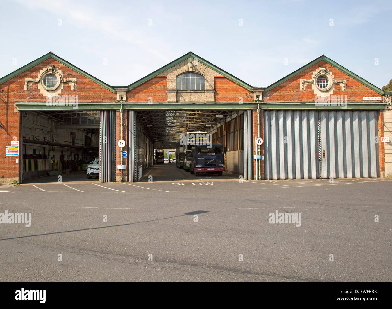 Suffolk buses hi-res stock photography and images - Alamy