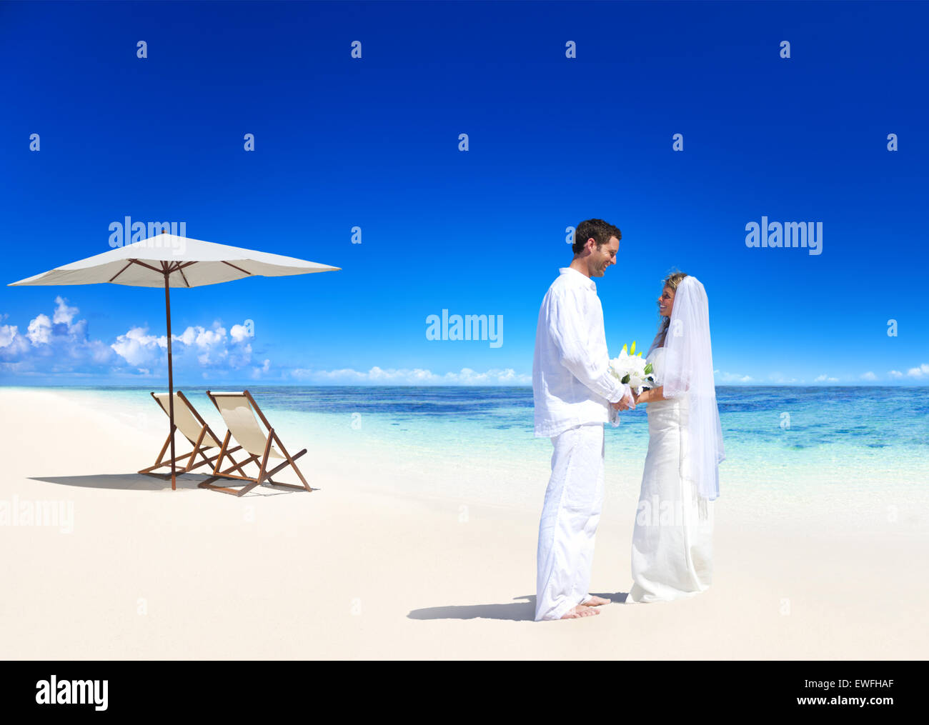 Couple getting marriage beach hi-res stock photography and images - Alamy