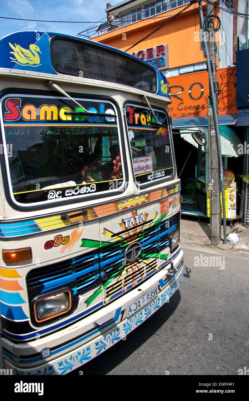 Sri lankan bus hi-res stock photography and images - Alamy