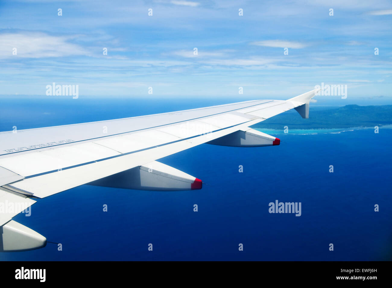 Passenger airplane heading on hi-res stock photography and images - Alamy