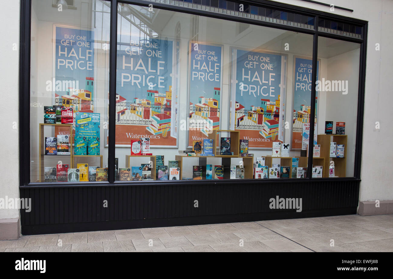 Waterstones book shop window display Stock Photo - Alamy