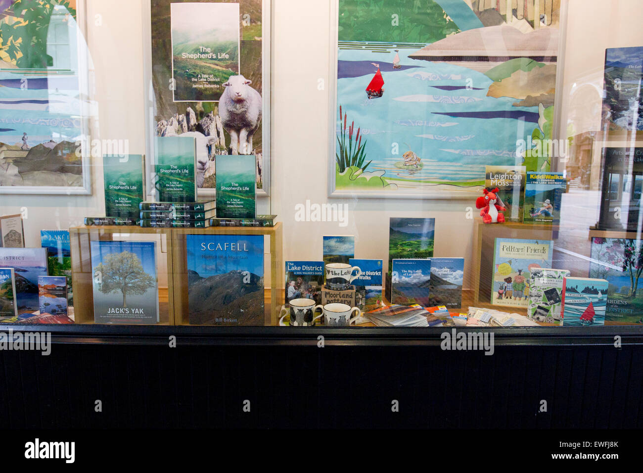 Book shop window hi-res stock photography and images - Alamy