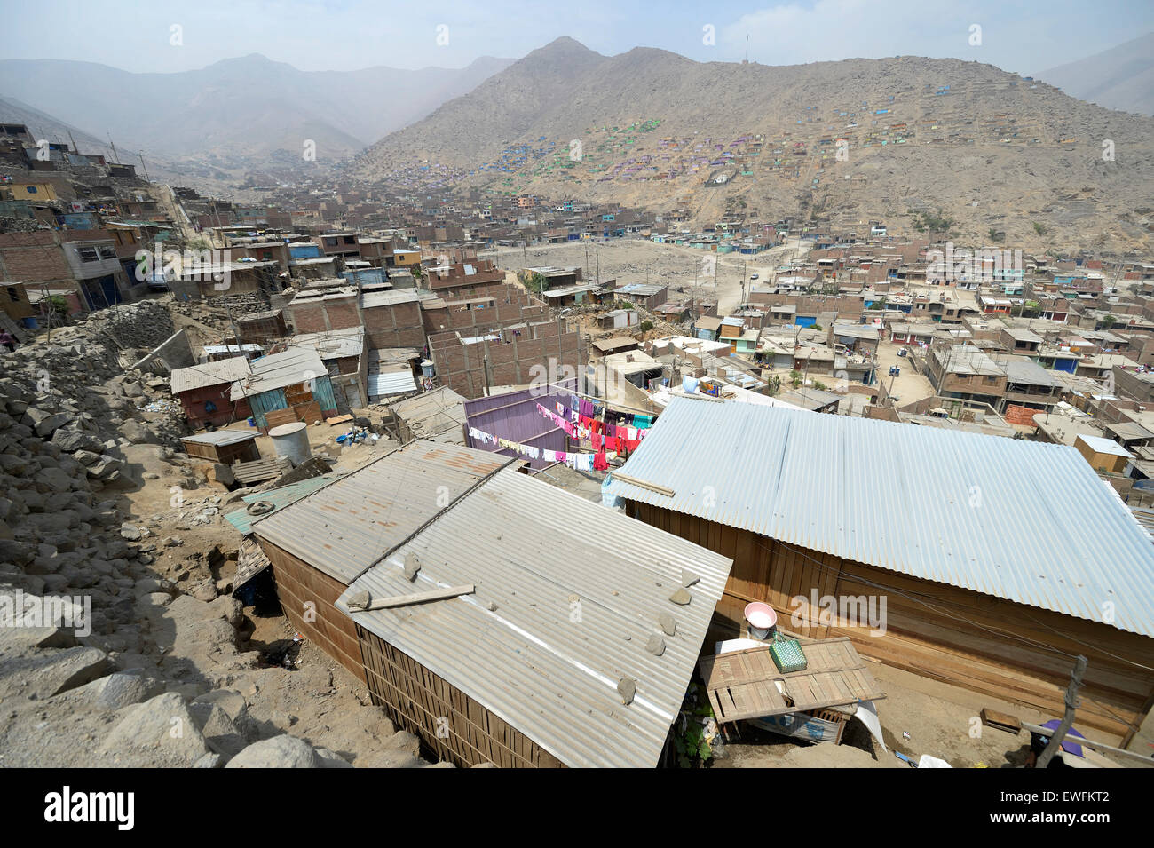 Slum "200 Zone D" Huaycan, Lima, Peru Stock Photo - Alamy