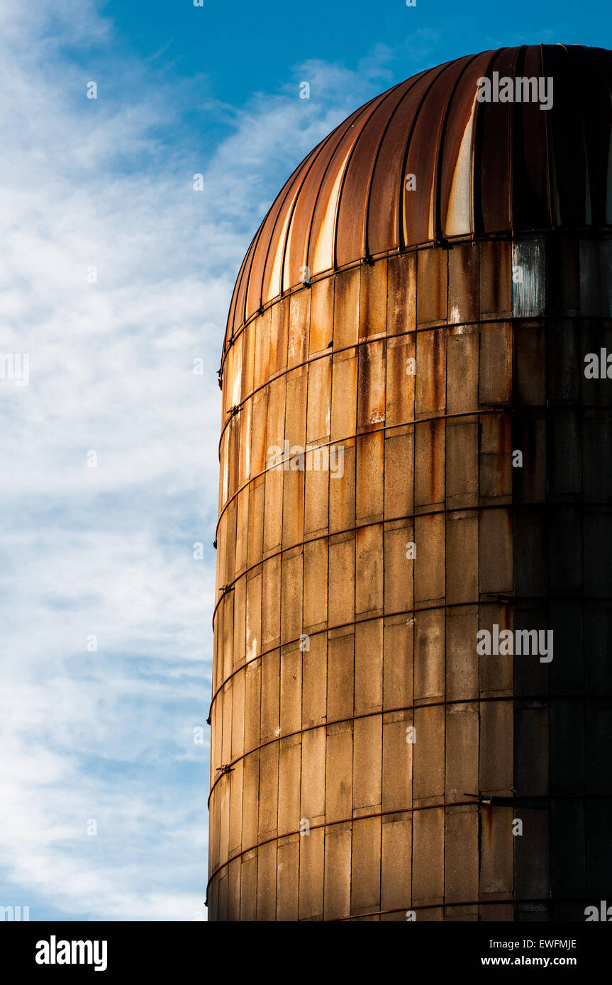 Old grain silo hi-res stock photography and images - Alamy