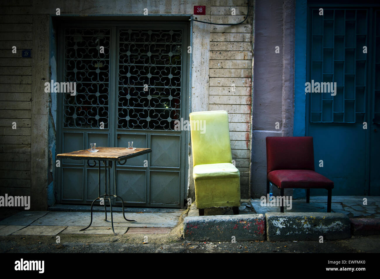 Street scene in Istanbul, Turkey Stock Photo - Alamy