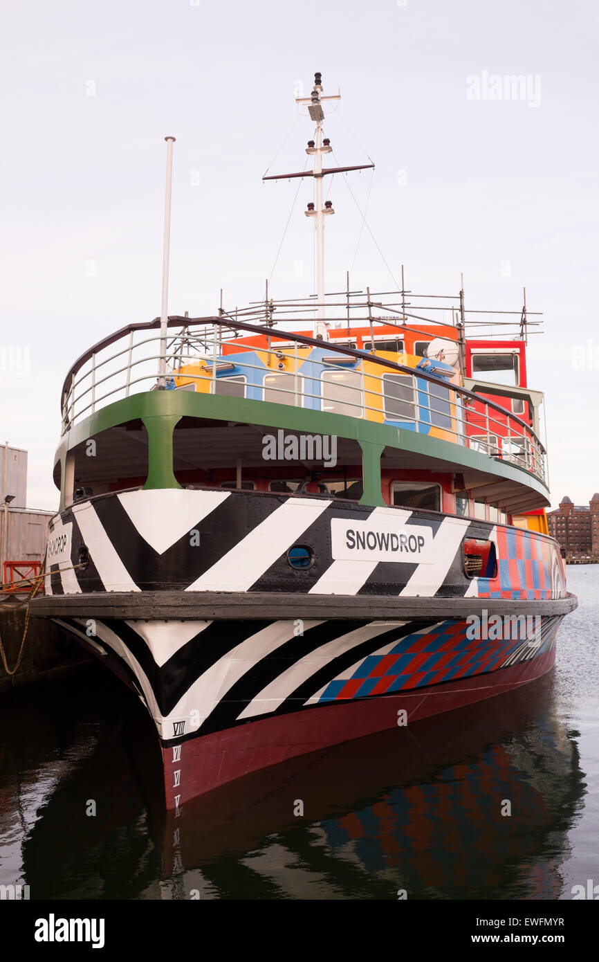 Mersey Ferry Snowdrop Dazzle Ship Colourful Paint Stock Photo - Alamy