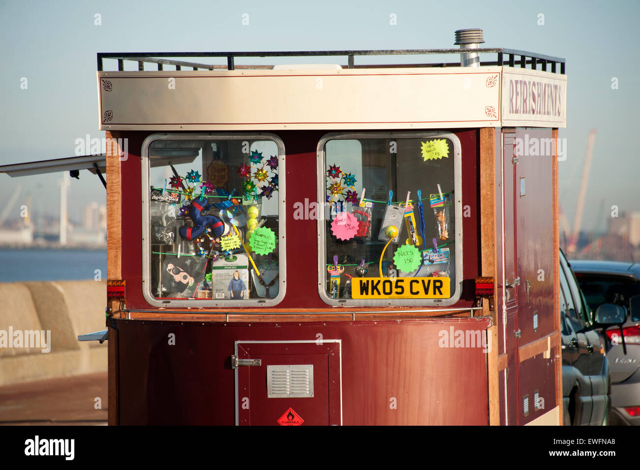 Mobile trailer hi-res stock photography and images - Alamy