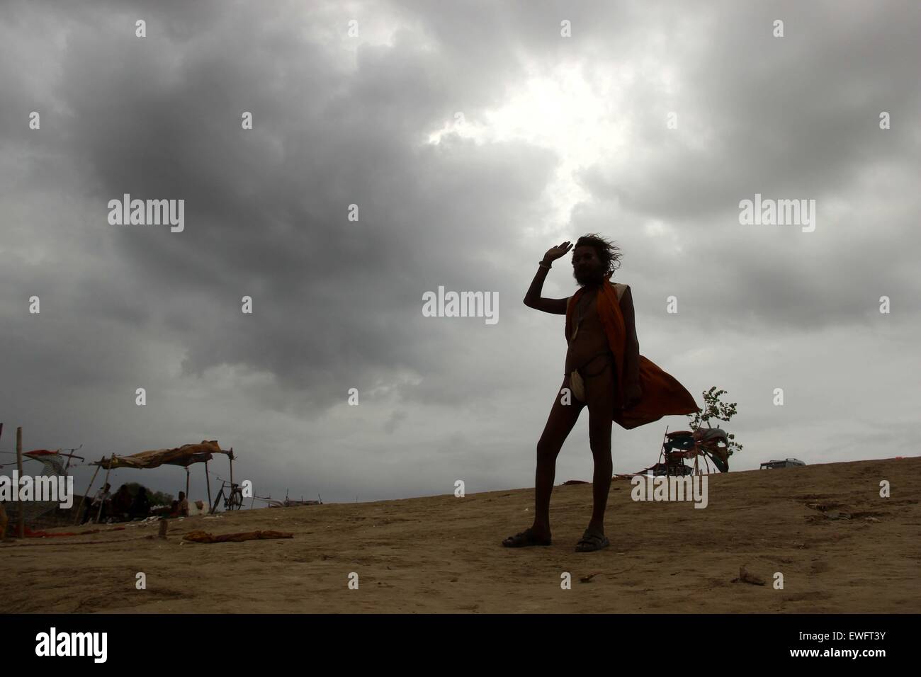Allahabad, India. 25th June, 2015. A cloudy weather on Thursday in ...