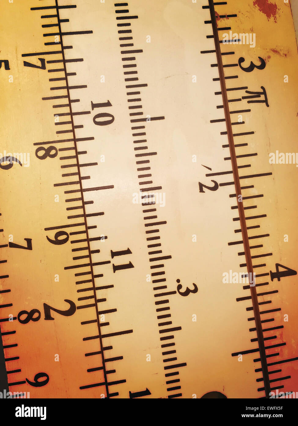 Analog computer hi-res stock photography and images - Alamy