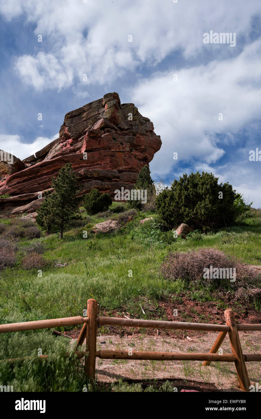 Vertical landscape with red rocks and wooden fence , Red Rocks Park ...