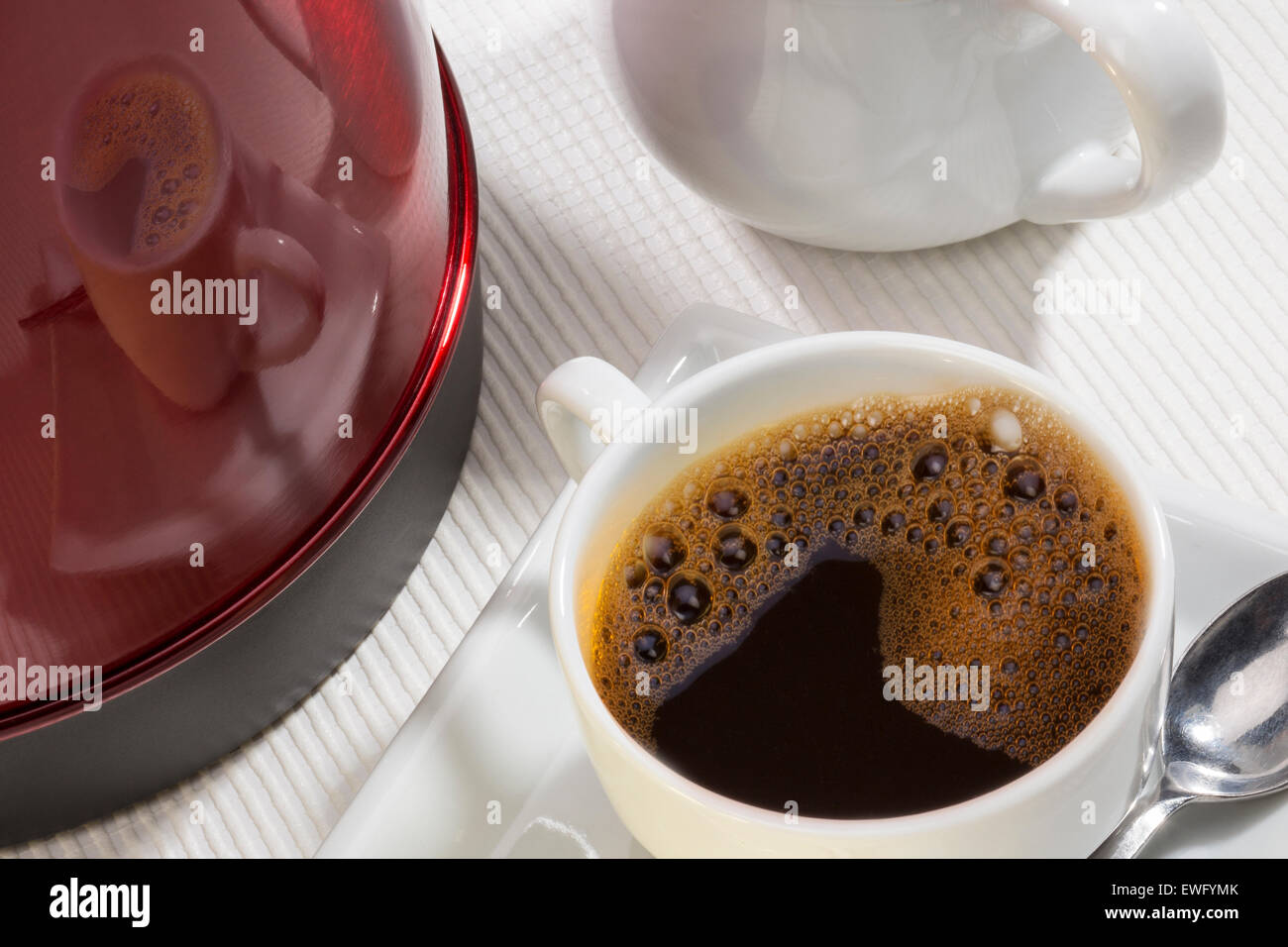 Reflection of refreshment hi-res stock photography and images - Alamy