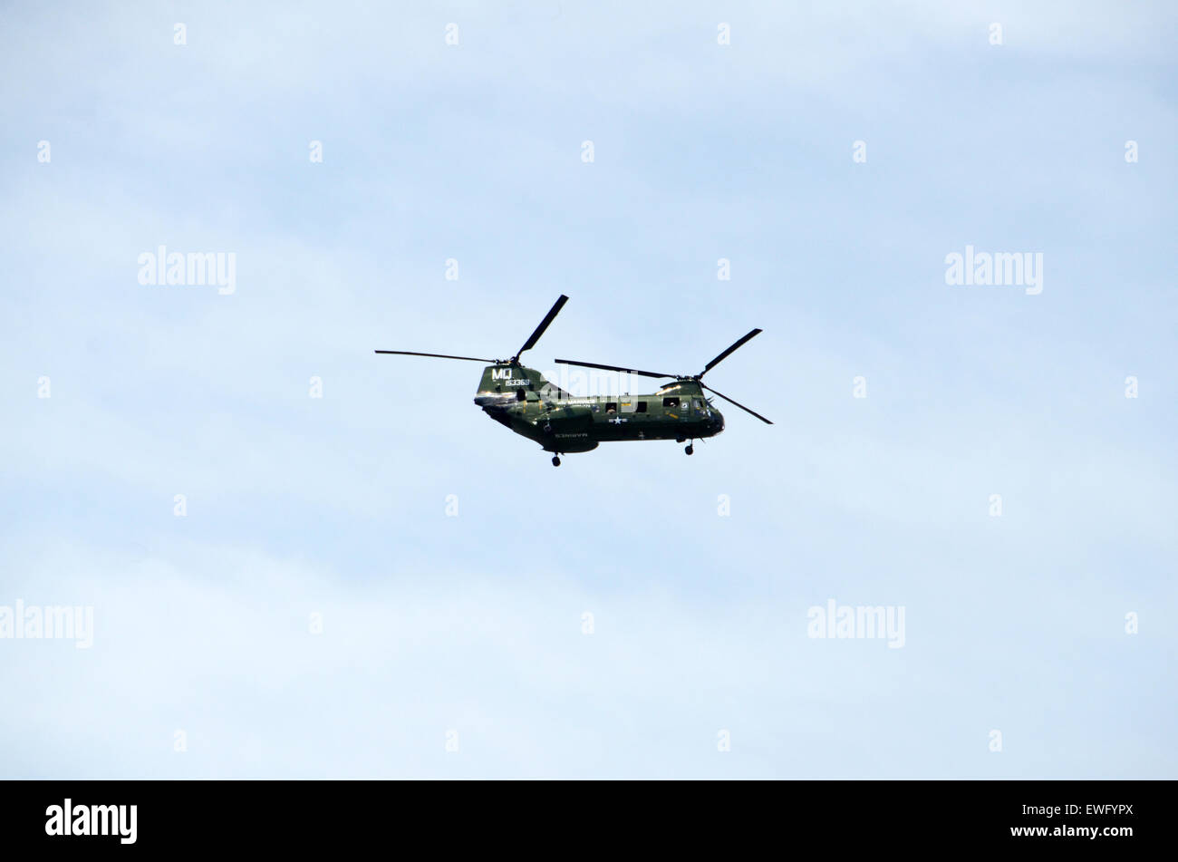 Ch 46 sea knight helicopter hi-res stock photography and images - Alamy