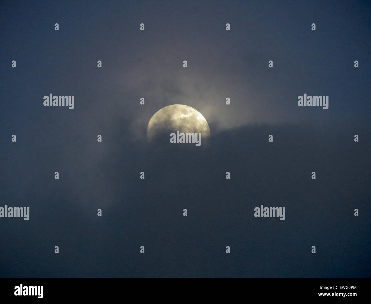 Moonlight through the clouds hi-res stock photography and images - Alamy