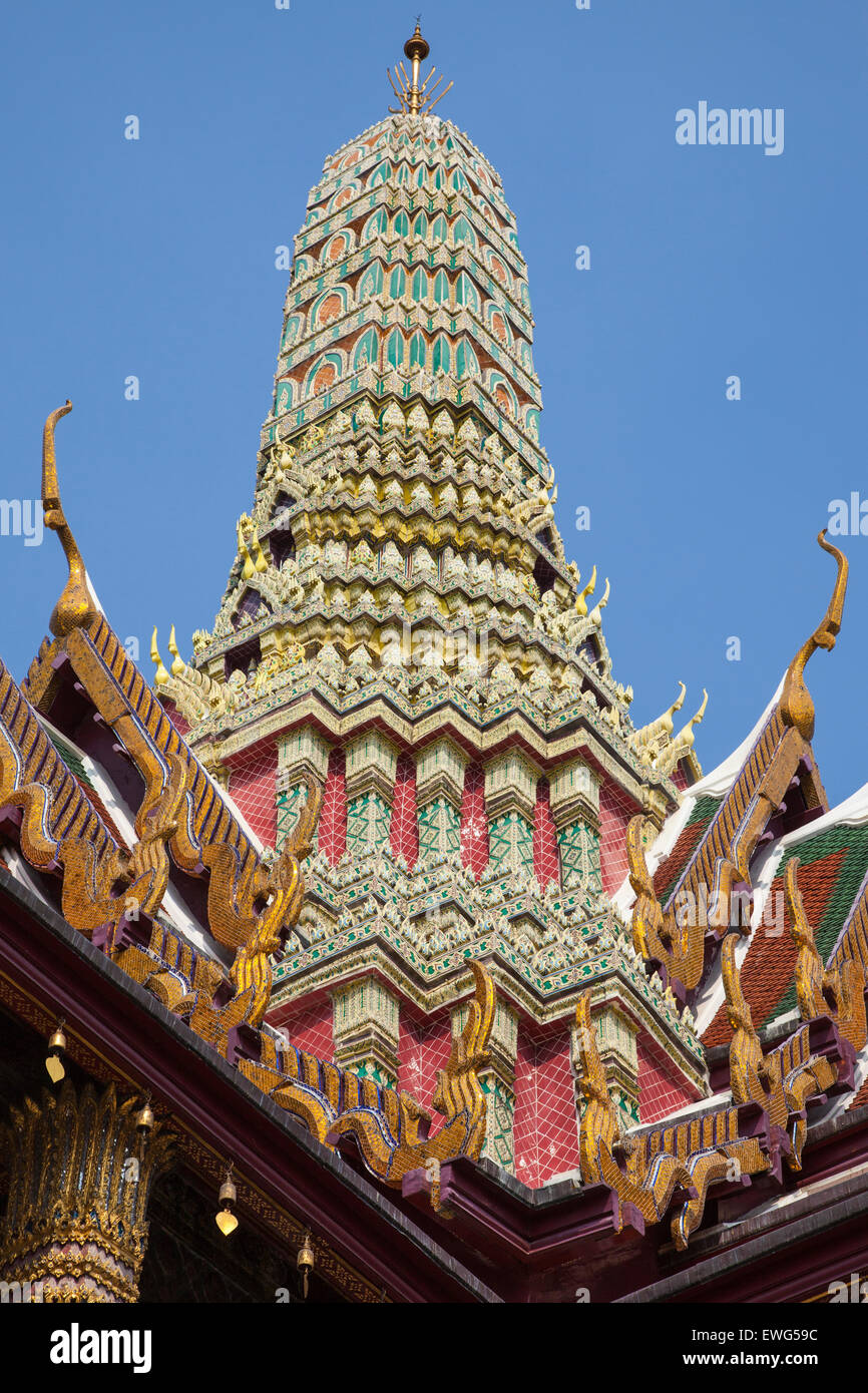 Structure at the Emerald Buddha Temple Stock Photo - Alamy