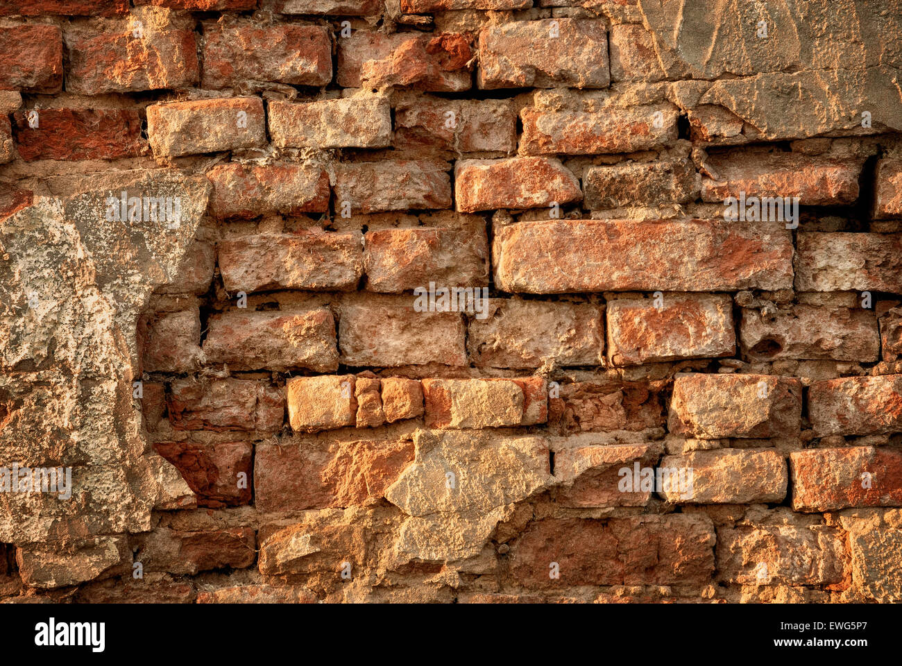 Rustic brick texture hi-res stock photography and images - Alamy