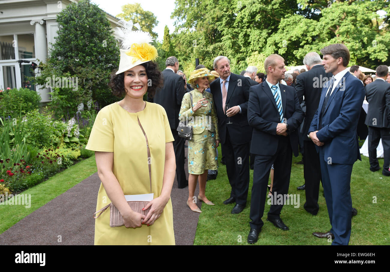 Fiona bennett hi-res stock photography and images - Alamy