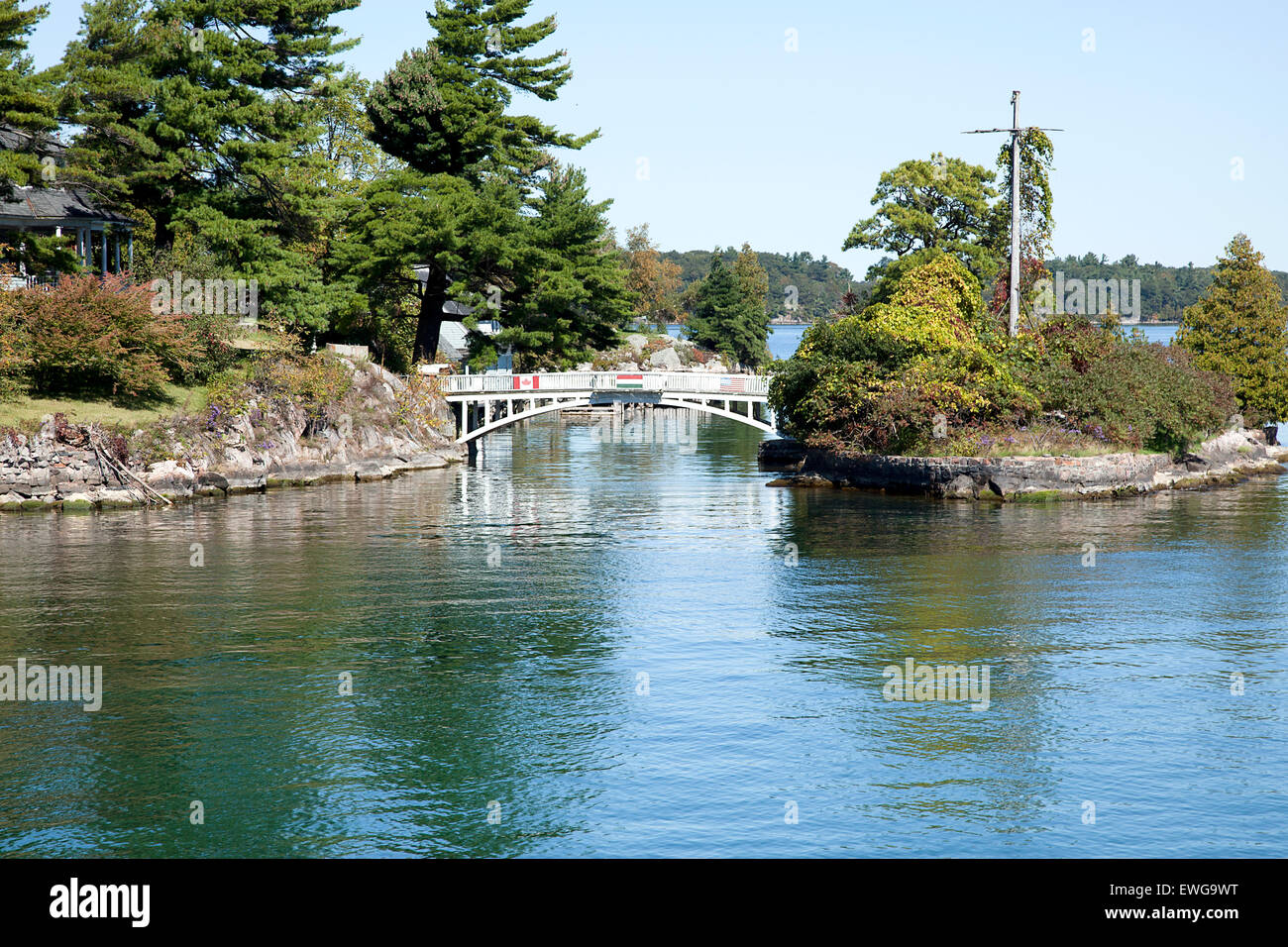 Thousand islands bridge hi-res stock photography and images - Alamy