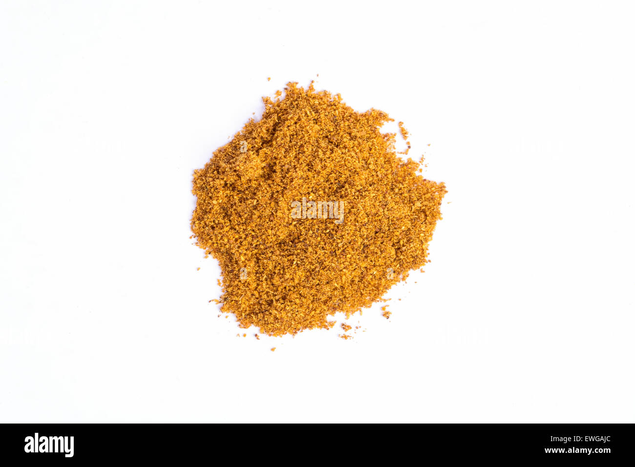 sweet pepper powder on white background Stock Photo - Alamy