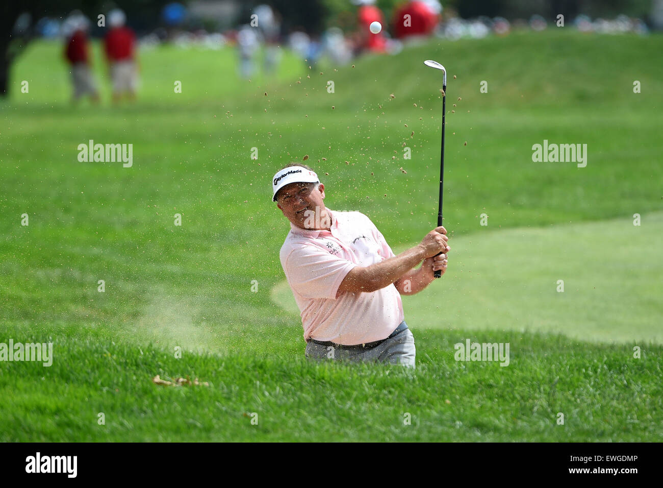 Cromwell, Connecticut, USA. 25th June, 2015. Ken Duke hits his way out ...