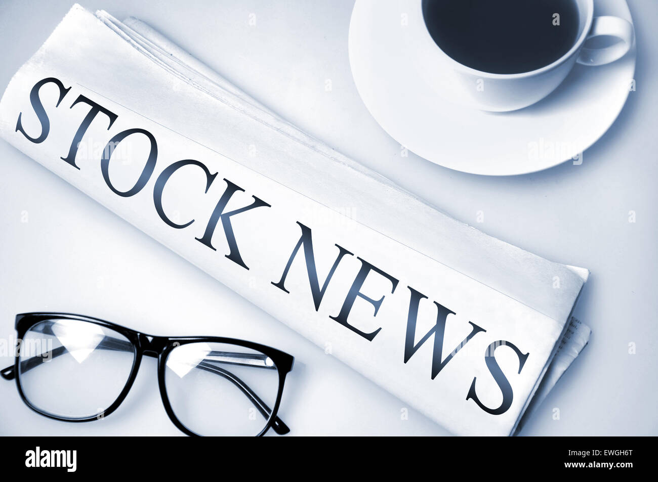 Stock News word on newspaper Stock Photo - Alamy