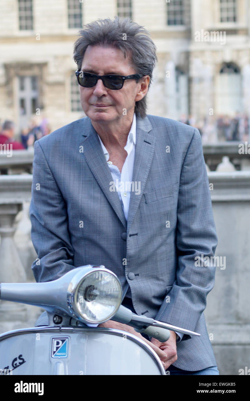 Bruce foxton hi-res stock photography and images - Alamy